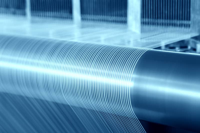 ¿Qué es el poliéster? Usos, ventajas e inconvenientes